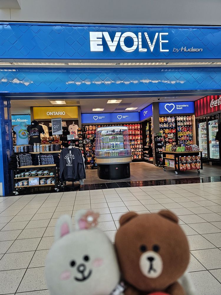 EVOLVE BY HUDSON - Updated January 2026 - 27 Photos - 2900 E Airport Dr ...