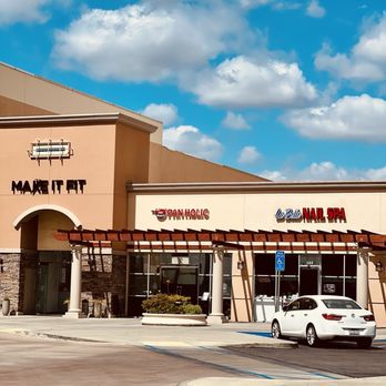 PAN HOLIC - Updated October 2025 - 113 Photos & 90 Reviews - 955 E ...