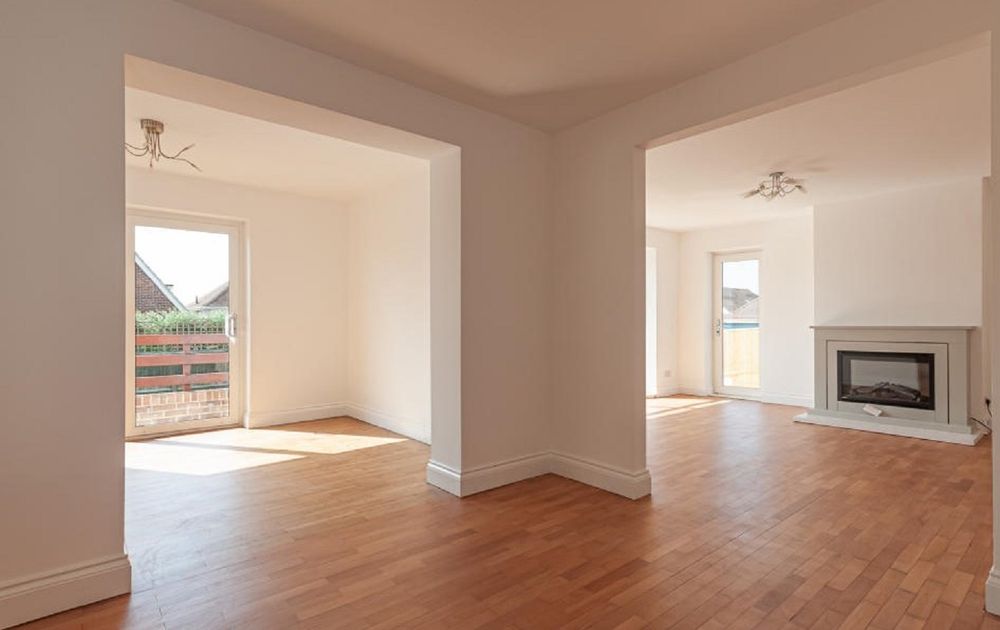 RESIDENTIAL RENOVATIONS LTD - 48 Photos - 70a Malines, Peacehaven ...