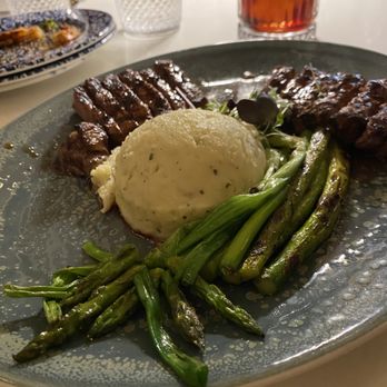 THE FOXTAIL ON THE LAKE - 208 Photos & 92 Reviews - 1177 Howard Ave ...