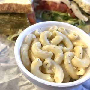 HELLO DELI - Updated July 2024 - 67 Photos & 126 Reviews - 2820 La ...