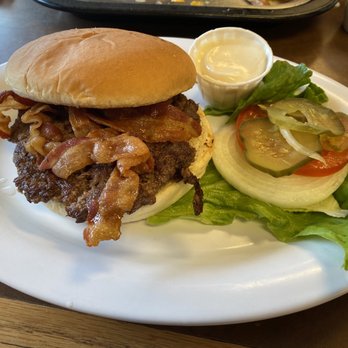 PTS FAMILY RESTAURANT - 48 Photos & 78 Reviews - 501 S Broadway St, Oak ...