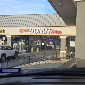 MAX’S DONUT SHOP - Updated January 2026 - 190 Photos & 355 Reviews ...