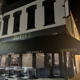 OLIVER’S CORNER BISTRO - Updated December 2025 - 271 Photos & 195 ...