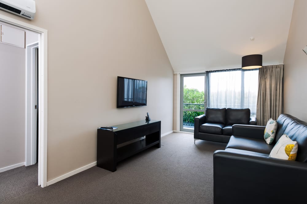 BELMONT MOTOR INN - 13 Photos - 172 Bealey Avenue, Christchurch ...