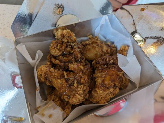 POP CHICKEN - Updated December 2024 - 43 Photos - 29200 Dequindre Rd ...