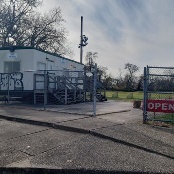 STRAWBERRY GREEN DRIVING RANGE - Updated July 2025 - 18 Photos & 61 ...