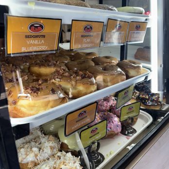 SEDONUTS AND COFFEE - Updated July 2025 - 668 Photos & 717 Reviews ...