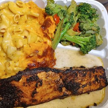 TEV’S KITCHEN - Updated November 2024 - 43 Photos & 68 Reviews - 1905 W ...