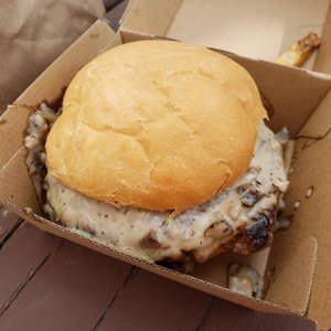 FOX BURGER - Updated May 2025 - 74 Photos & 75 Reviews - 6423 112 Ave ...