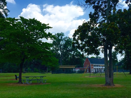 FORSYTHE PARK - Updated October 2025 - 13 Photos - 2401 Sycamore St ...