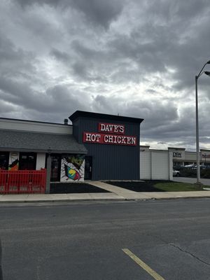 DAVE’S HOT CHICKEN - Updated November 2024 - 39 Photos & 42 Reviews ...