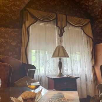 BERRY MANOR INN - Updated December 2025 - 70 Photos & 70 Reviews - 81 ...