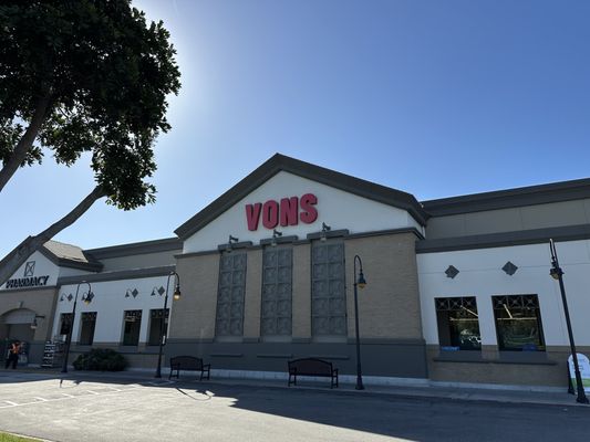 VONS - Updated December 2025 - 170 Photos & 52 Reviews - 6040 Telegraph ...