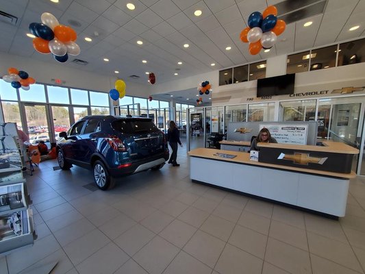 KEY CHEVROLET BUICK GMC OF NEWPORT - Updated July 2025 - 60 Photos & 19 ...