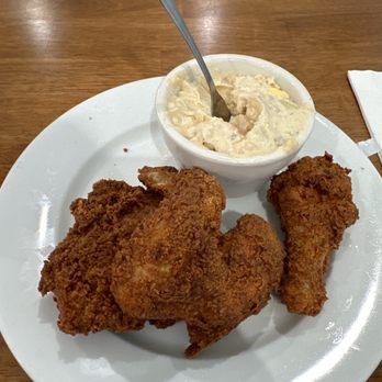 LES SISTERS SOUTHERN KITCHEN & BBQ - Updated May 2024 - 134 Photos & 97 ...