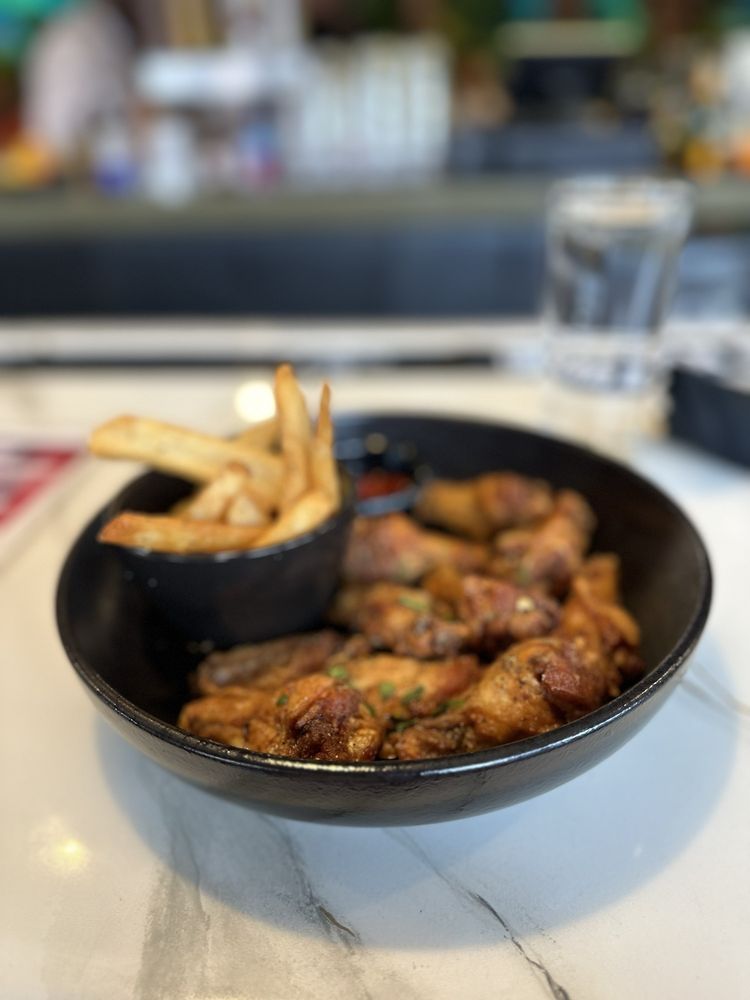 4PLAY KITCHEN & COCKTAILS - Updated December 2025 - 95 Photos & 36 ...