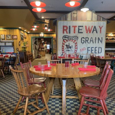 THE MACHINE SHED - DAVENPORT - 389 Photos & 360 Reviews - 7250 Nw Blvd ...