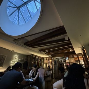 TOMIÑO TABERNA GALLEGA - Updated February 2025 - 1433 Photos & 493 ...