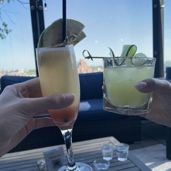 LEAF BAR & LOUNGE - Updated March 2025 - 1397 Photos & 568 Reviews ...