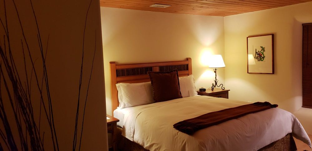 INN ON THE ALAMEDA - 94 Photos & 81 Reviews - Hotels - 303 E Alameda St ...