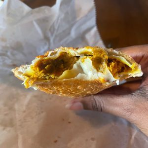 THE BUN SHOP - 457 Photos & 572 Reviews - 239 W Read St, Baltimore, MD ...