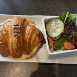 QUEEN BEE CAFE - Updated December 2025 - 143 Photos & 86 Reviews - 8805 ...