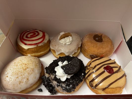 YONUTZ DONUTS AND ICE CREAM - Updated July 2025 - 107 Photos & 83 ...