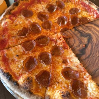 CRAB ROCK PIZZA - Updated July 2025 - 100 Photos & 105 Reviews - 604 ...