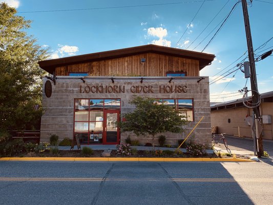 LOCKHORN CIDER HOUSE - 82 Photos & 56 Reviews - 21 S Wallace Ave ...