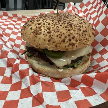 BURGERS ON WHEELS - Updated December 2025 - 53 Photos & 42 Reviews ...