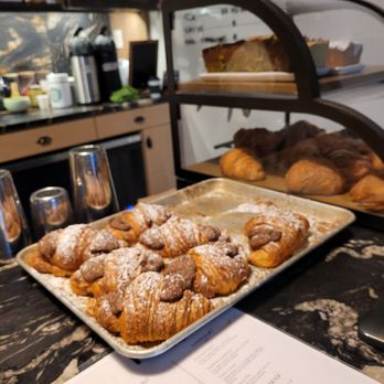 NOA A CAFÉ - Updated June 2024 - 73 Photos & 38 Reviews - 34E 32nd St ...