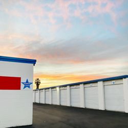 AMERICAN EAGLE SELF STORAGE - 32 Photos & 27 Reviews - 8810 Cuyamaca St ...