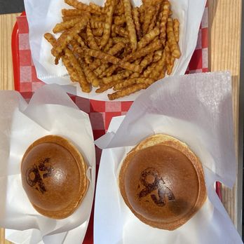 SPINNING BUNS - Updated November 2024 - 52 Photos & 21 Reviews - 1200 ...