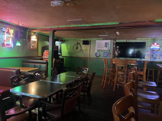 SKIP’S BAR & GRILL - Updated June 2025 - 43 Photos & 44 Reviews - 371 ...