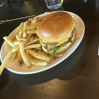 THE MASH HOUSE - Updated May 2025 - 238 Photos & 129 Reviews - 10 E ...