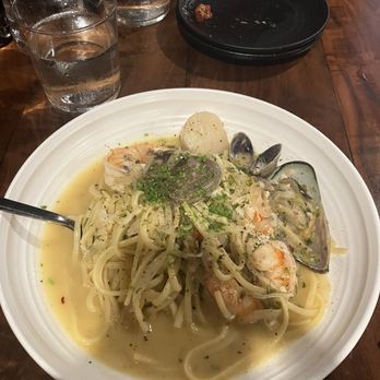 LEFT COAST SEAFOOD & MARKETPLACE - Updated December 2024 - 115 Photos ...