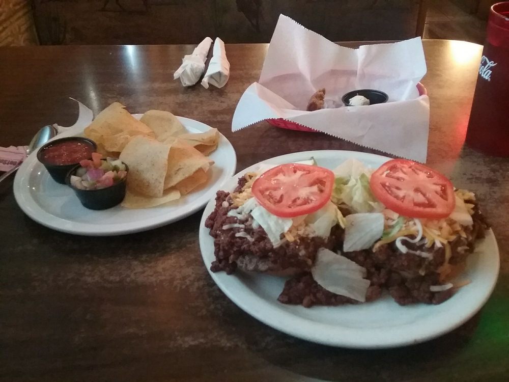 STEER INN RESTAURANT - 12 Photos & 28 Reviews - 1340 E Main St, Cushing ...