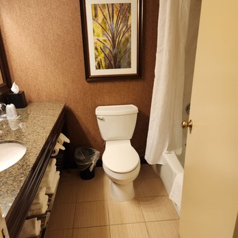 SHERATON SPRINGFIELD MONARCH PLACE HOTEL - Updated 05/2025 - 102 Photos ...