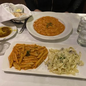 DONATELLO RESTAURANT - 123 Photos & 179 Reviews - 37 Elm Street ...