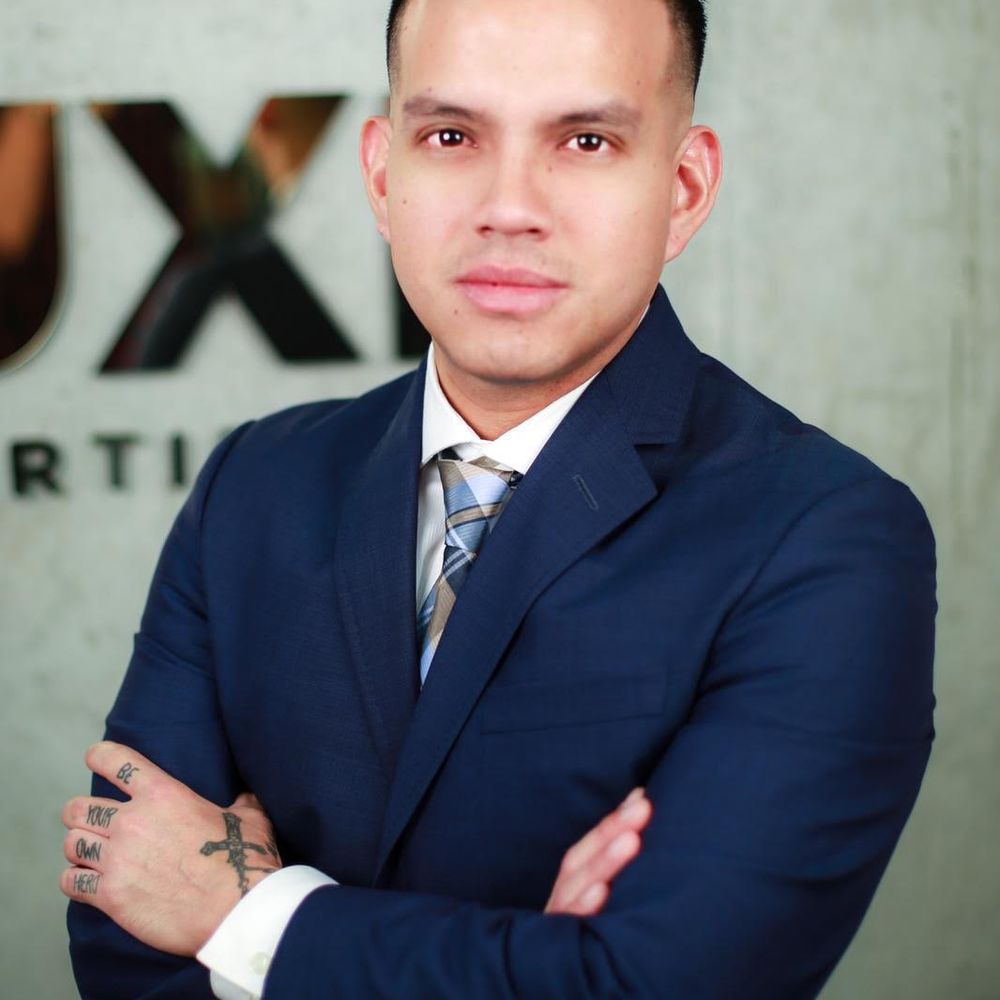 Monica Estupinan's Instagram, Twitter & Facebook on IDCrawl