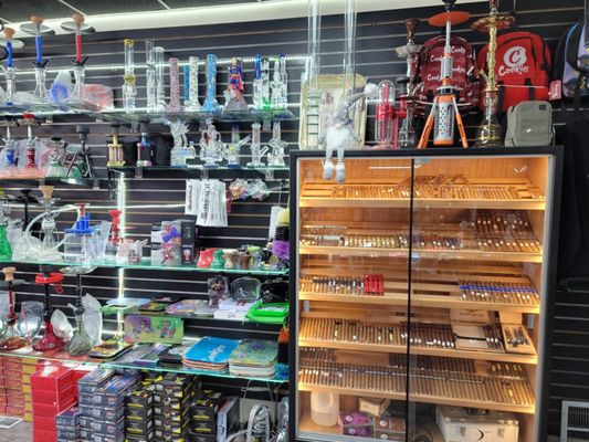 MIDNIGHT SMOKE SHOP - Updated November 2025 - 29 Photos - 216 S ...