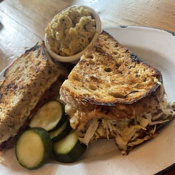 LEVEN DELI - Updated December 2024 - 1083 Photos & 682 Reviews - 123 W ...