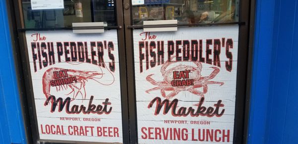 THE FISH PEDDLER AT YAQUINA BAY - 91 Photos & 78 Reviews - 617 SW Bay ...