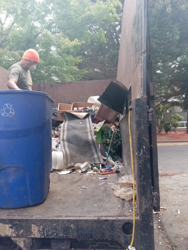 HAULING CLEAN UP - Updated January 2025 - Request a Quote - Seattle ...