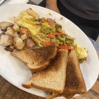 SILVERADO CAFE - Updated October 2025 - 297 Photos & 262 Reviews ...