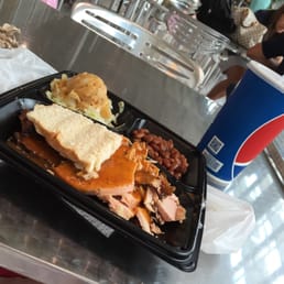 THE SALT LICK BBQ - AUSTIN AIRPORT - Updated January 2025 - 983 Photos ...