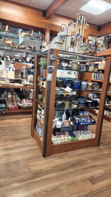 MONTANA GIFT CORRAL - Updated January 2025 - 850 Gallatin Field Rd ...