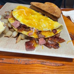 CRUST KITCHEN - Updated July 2024 - 684 Photos & 1098 Reviews - 1201 ...