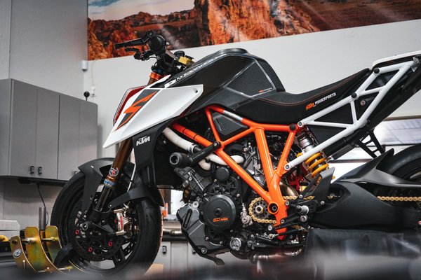 ROTTWEILER PERFORMANCE - Updated October 2025 - 15 Photos - 930 W 16th ...